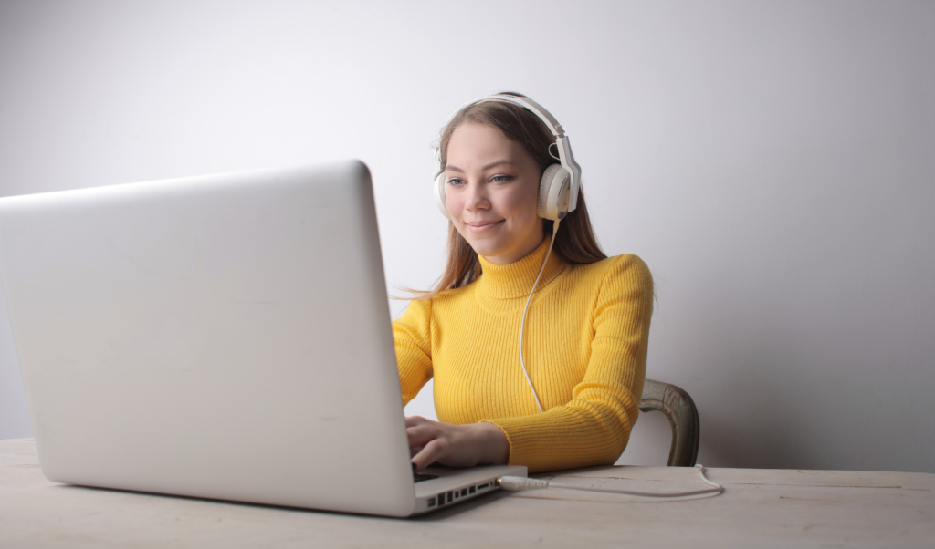 8 Best Transcription Training Courses - Vital Dollar